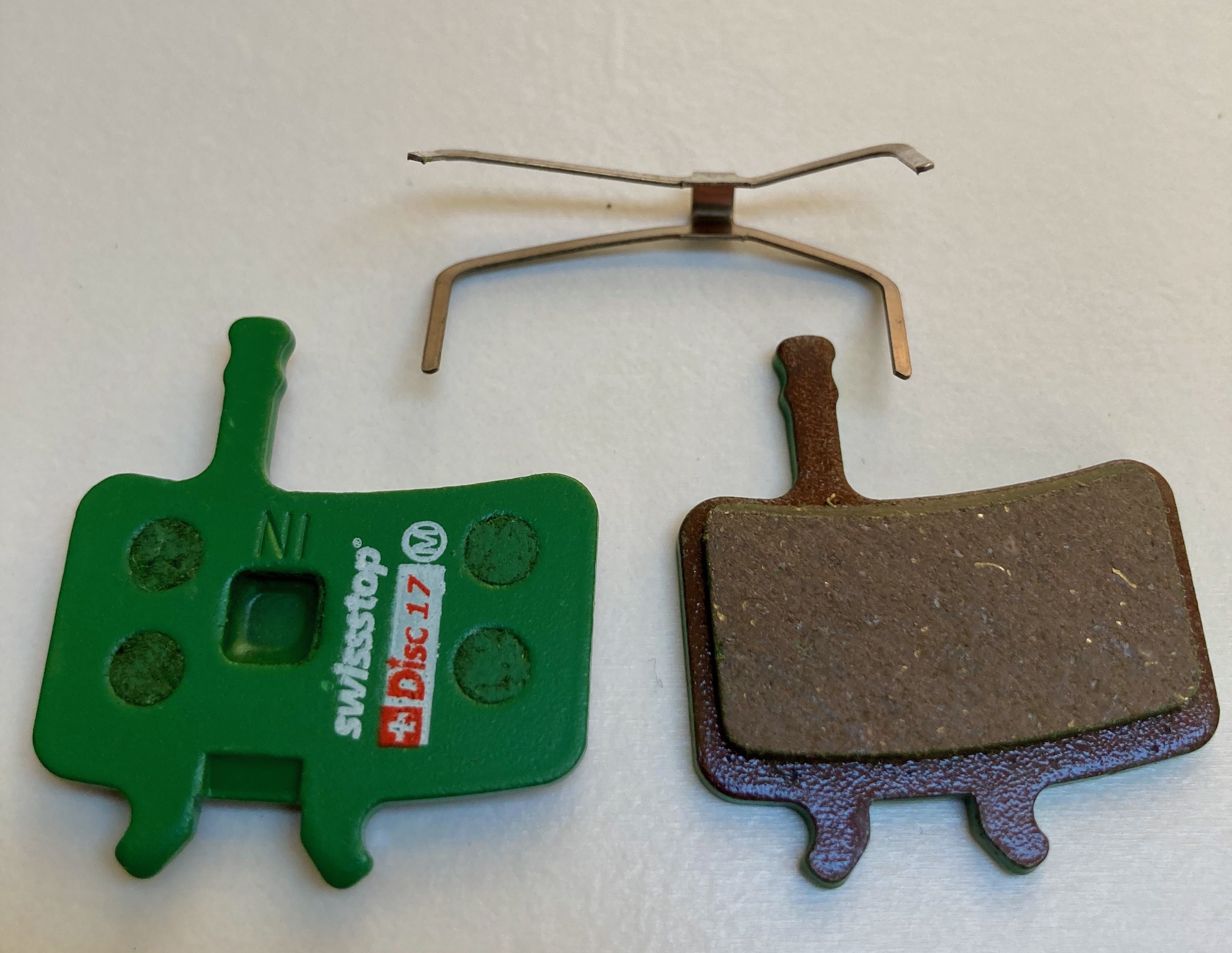 Review: SwissStop Disc 17 C brake pads | Cycling UK