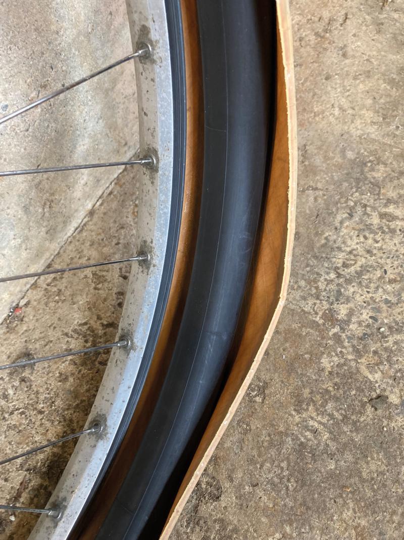 How to get fewer flat tyres on your bike | Cycling UK