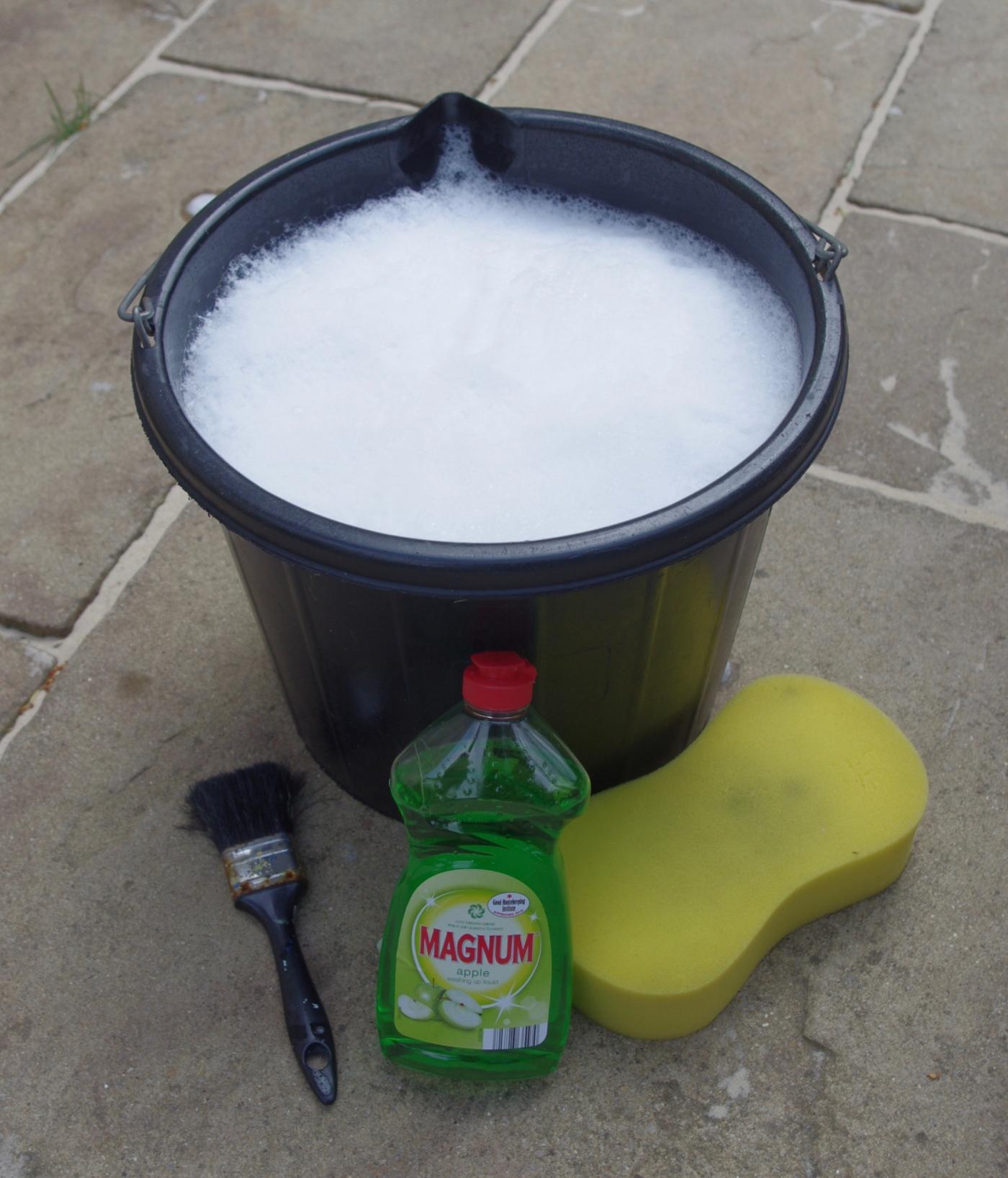 A beginners’ guide to … cleaning your bike | Cycling UK