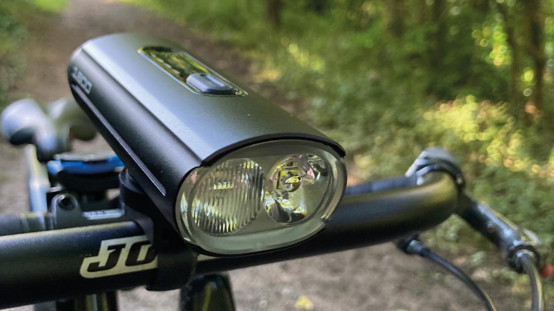 Review: Halfords Advanced 1800 Lumen Front Bike Light | Cycling UK