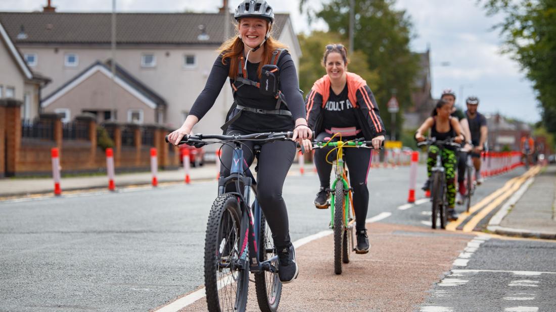 A beginners’ guide to … stretching before a bike ride | Cycling UK