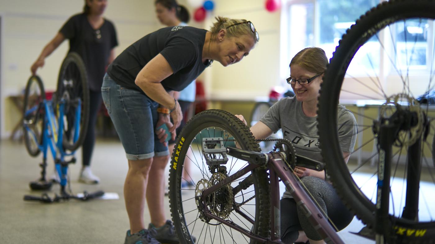 What to expect when you attend a free basic bike repair session | Cycling UK