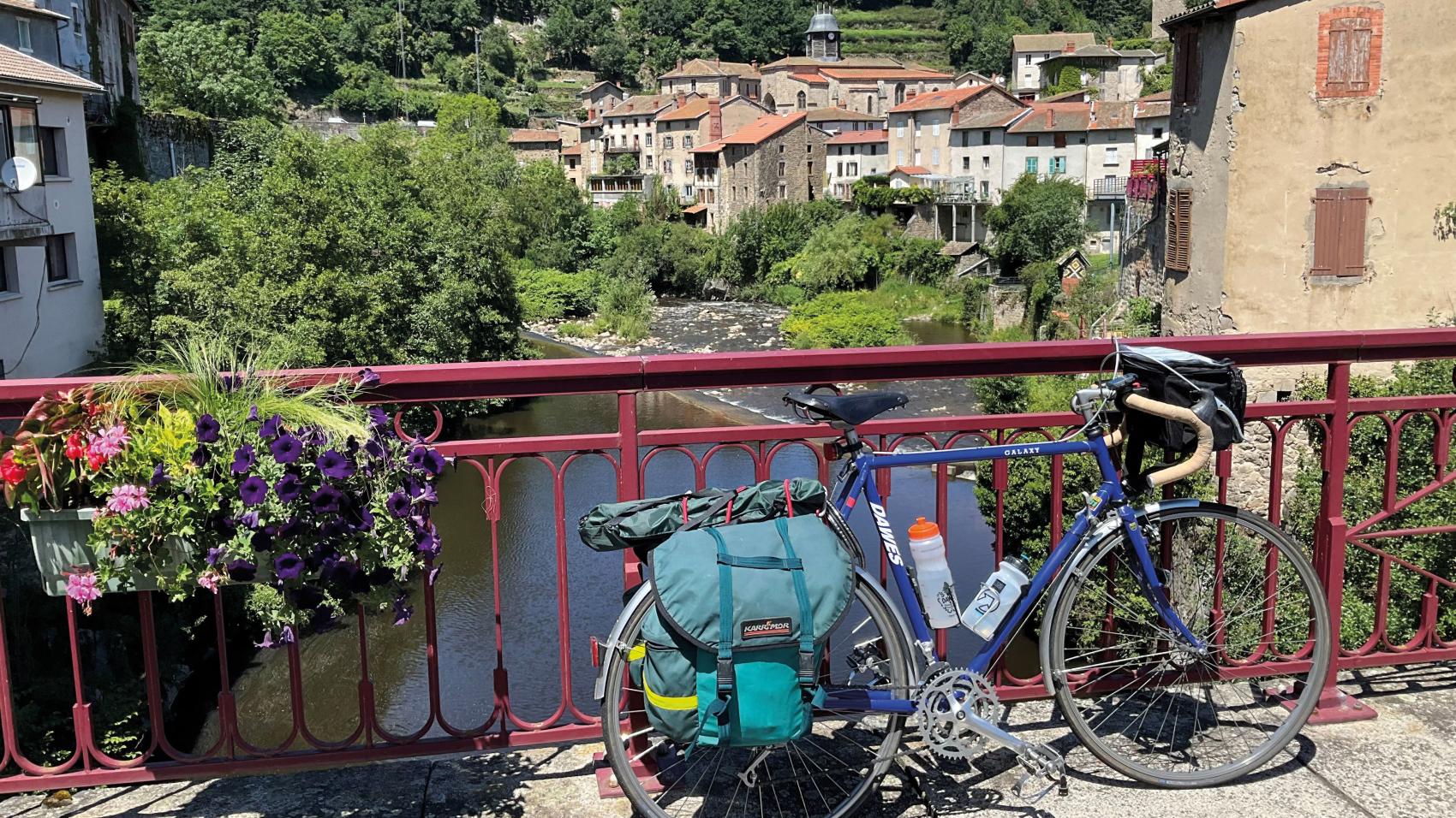 Travellers’ tales: TE Lawrence’s wheel tracks | Cycling UK