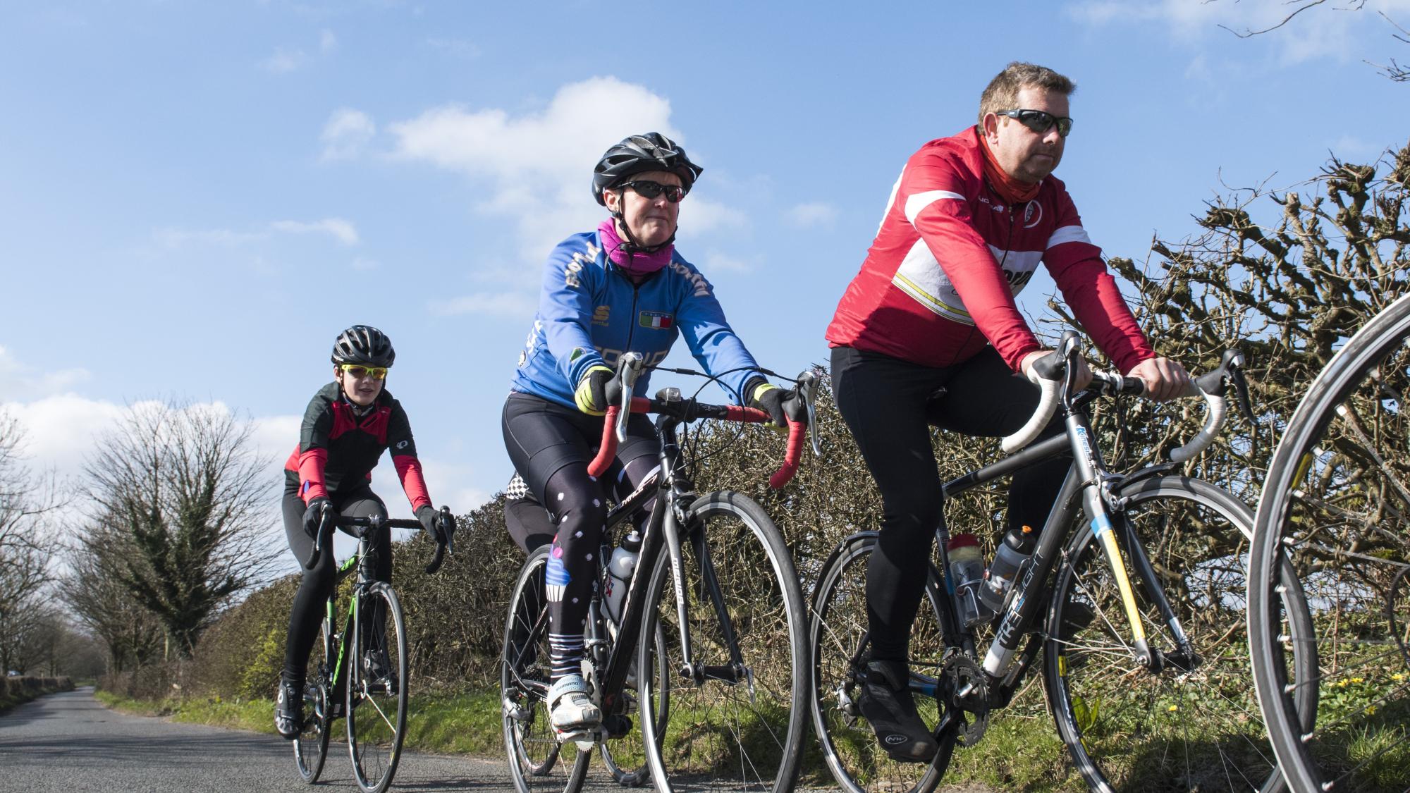 A beginners’ guide to … stretching after cycling | Cycling UK