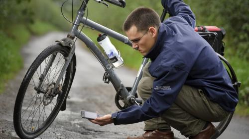 Guide to smartphone cycling apps | Cycling UK