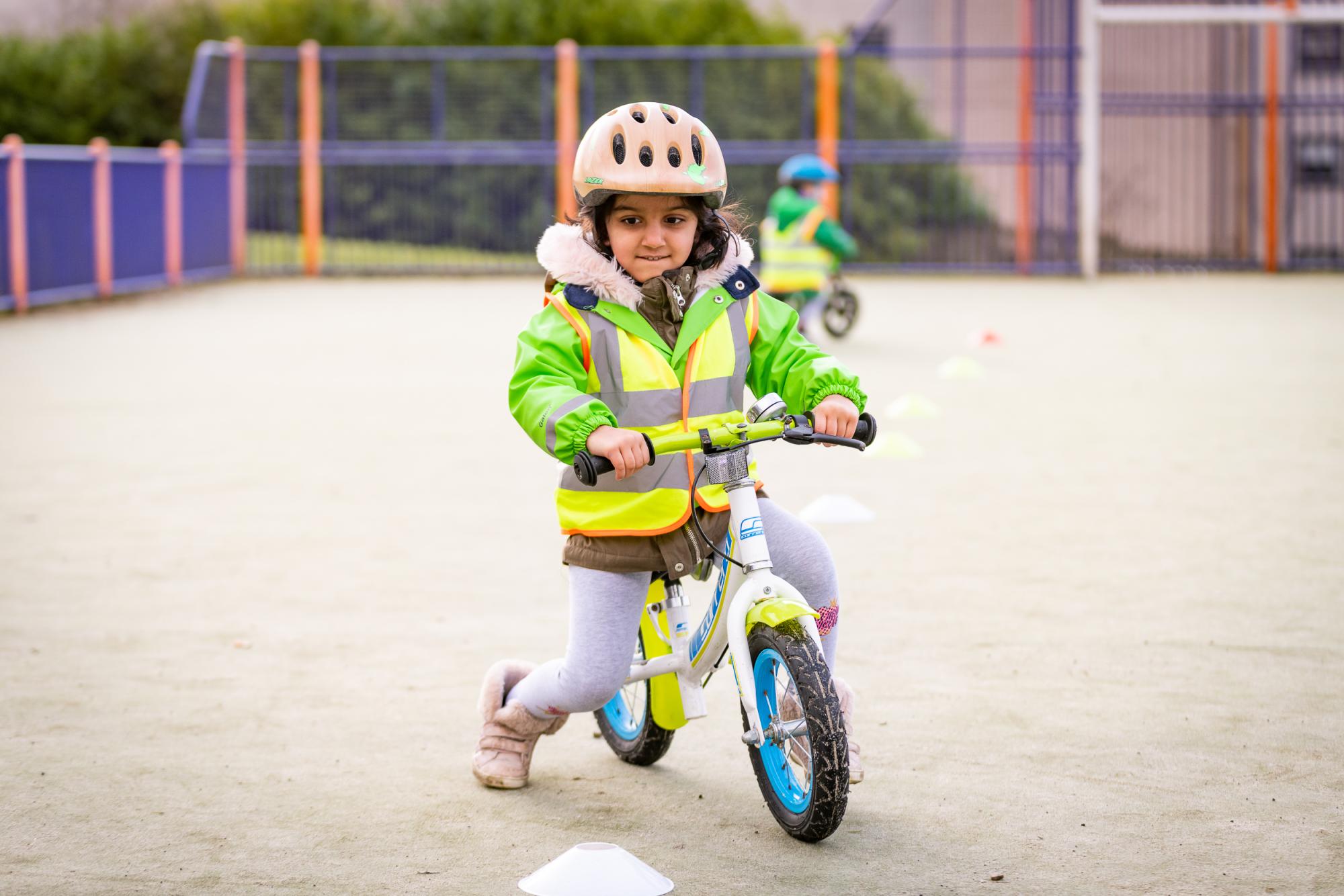 9 steps to teach a child with balance issues to ride a bike | Cycling UK