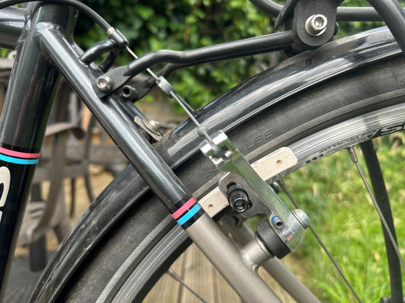 A beginners’ guide to … brakes on a cycle | Cycling UK