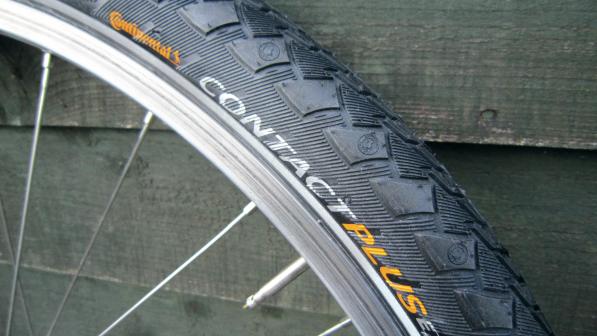Review: Continental Contact Plus tyre | Cycling UK